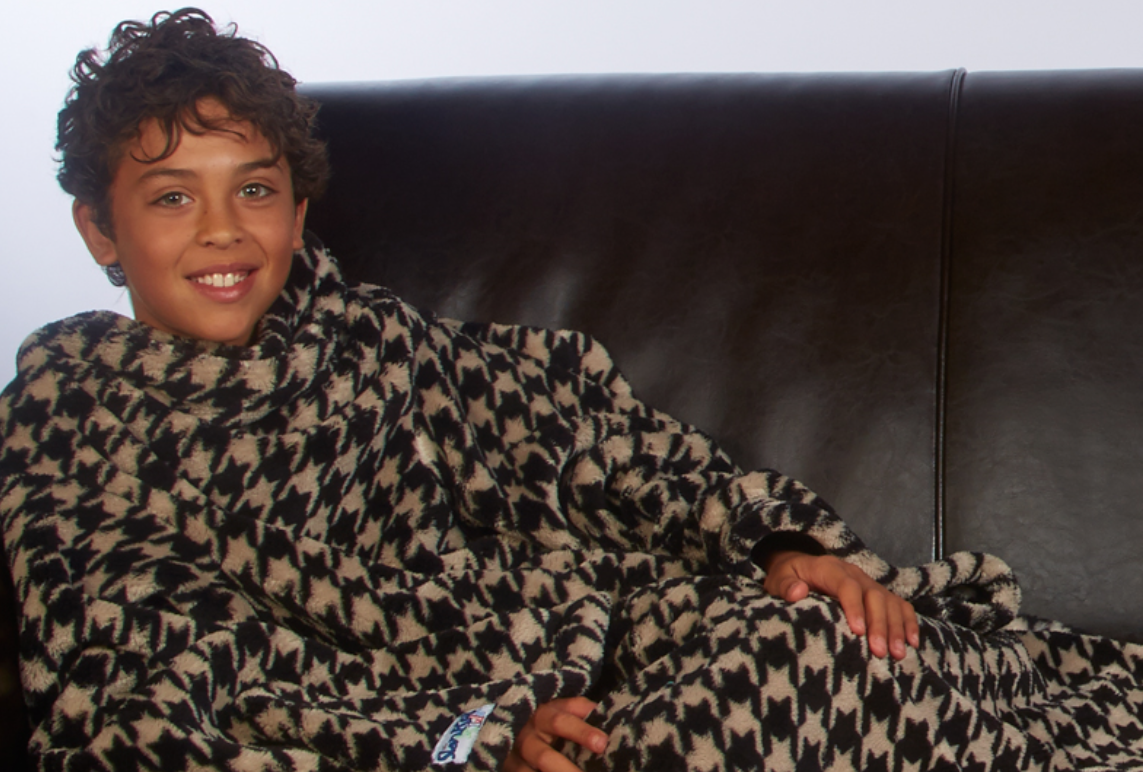 ULTIMATE KIDS Snuggie Wearable Blanket (SLANKET is not available ...
